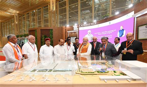 पीएम मोदी ने बेंगलुरु स्थित केम्पेगौडा अंतरराष्ट्रीय हवाई अड्डे के