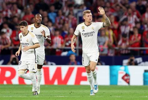 كروس يُعلن موعد قراره بشأن تجديد العقد مع ريال مدريد كورة بلس