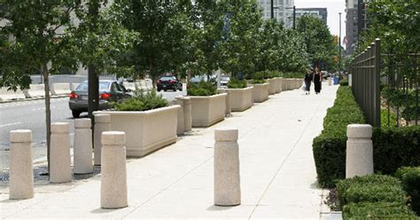 003 Impact Protection Barrier Planter Moodie Outdoor Products