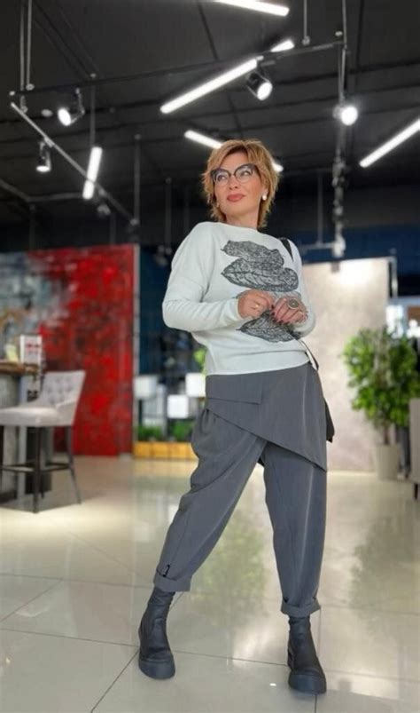 Встречаем осень стильно Подборка образов на каждый день куртка плащ и свитера Красота на