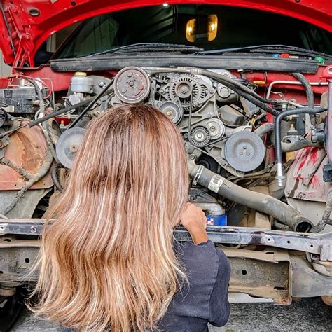 The Girls Who Wrench