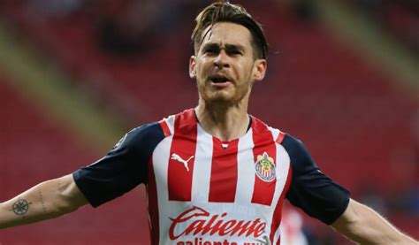 Chivas Oficializó La Salida De Jesús Angulo Llegará Al León Y