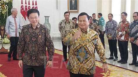 Momen Prabowo Diajak Foto Bersama Lawrence Wong Pm Singapura