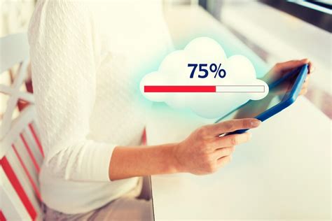 Premium Photo People Technology And Cloud Computing Concept Close Up Of Woman With Tablet