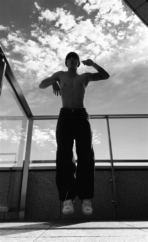 Bts柾國太大方！秀「結實肌肉熱舞」 粉絲尖叫：omg 娛樂星聞