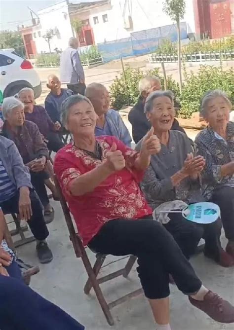 縣鄉共送一台戲 百姓樂在心窩裏 每日頭條