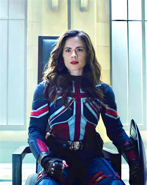 Capitana Carter ️😍💫 Captain America Peggy Carter Peggy Carter