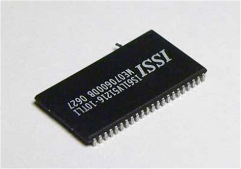 Memory Chip Smaller Than Blood Cell Electronics Maker