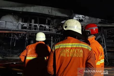 Tak Ada Korban Jiwa Dalam Kebakaran Swalayan Cahaya Chatnews Indonesia