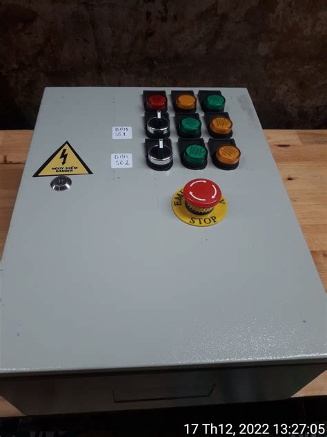 Tủ điện điều Khiển 2 Bơm Chạy Luân Phiên Auto Man Dùng 1 Timer CÔng Ty Tnhh Tmn Soft