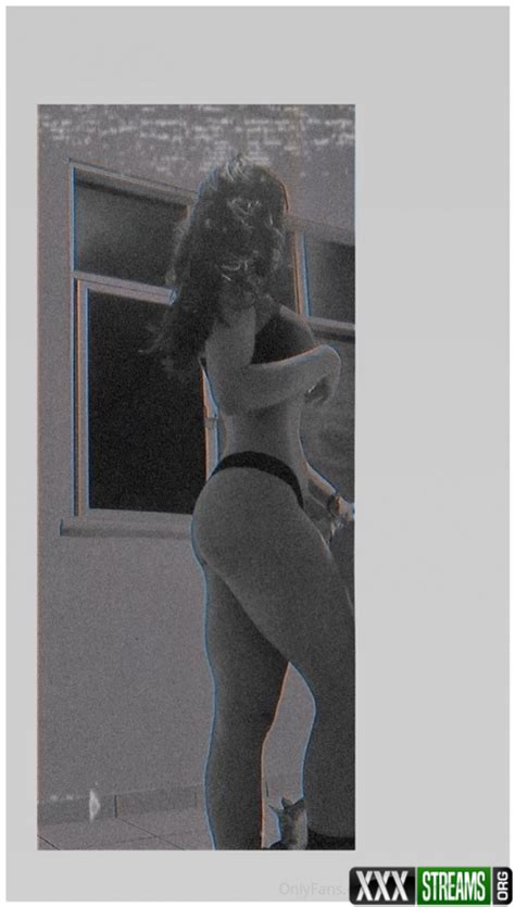 [onlyfans] Siterip Venus Pompeu Venusspompeu13 [190 Images] [37 Videos]