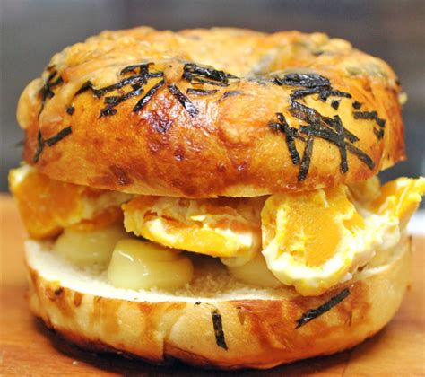 ベーグルのおいしい食べ方！豆乳海苔チーズベーグルのサンド 埼玉県日高市のベーグル工房ひらい。天然酵母・北海道産小麦100のベーグルです！