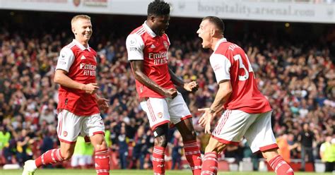 Arsenal 3 1 Tottenham Brilliant Gunners Beat 10 Man Spurs To Go Four
