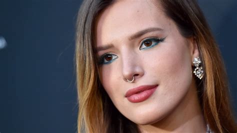 Mantan Bintang Disney Dan Sutradara Film Porno Bella Thorne Bicara Tentang Seks Depresi Dan