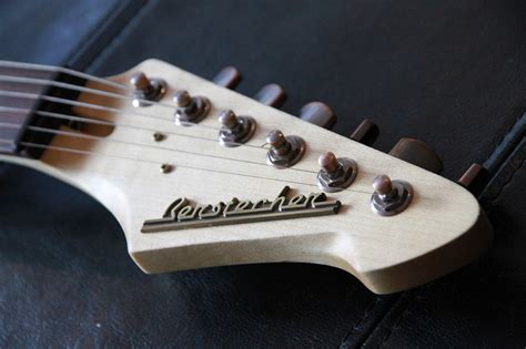 Guitar Headstock Design On Behance Lutherie Manche De Guitare Guitare