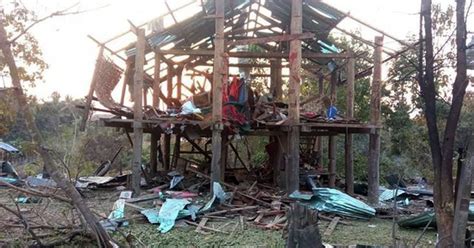 ကသာမြို့ မိုးဒါးလေးရွာ လေယာဉ်နဲ့ဗုံးကြဲခံရပြီး ခုနစ်ဦးသေ၊ ၃၀ ကျော် ဒဏ်ရာရ မြန်မာဌာန