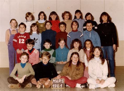 Photo De Classe Classe De Cm2 De 1981 Ecole Primaire Des 4 Vents