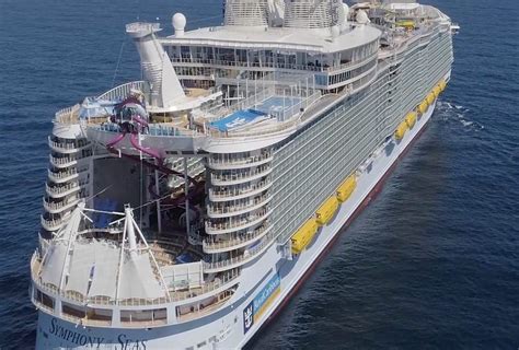 I Ve Worked On Cruise Ships For 6 Years Here Are 10 Things You Need To