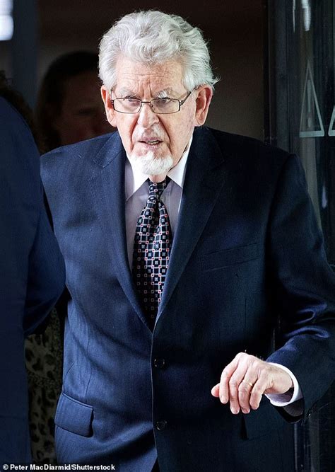Rolf Harris Death Latest News As Paedophile Tv Host Dies Aged 93 As