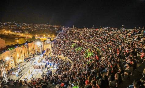عمر العبداللات يفتتح مهرجان جرش للثقافة والفنون في الأردن Laha Magazine