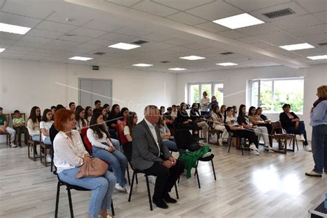 ОДРЖАНА РАБОТИЛНИЦА „СТОП ЗА ВРСНИЧКОТО НАСИЛСТВО“ Комарец