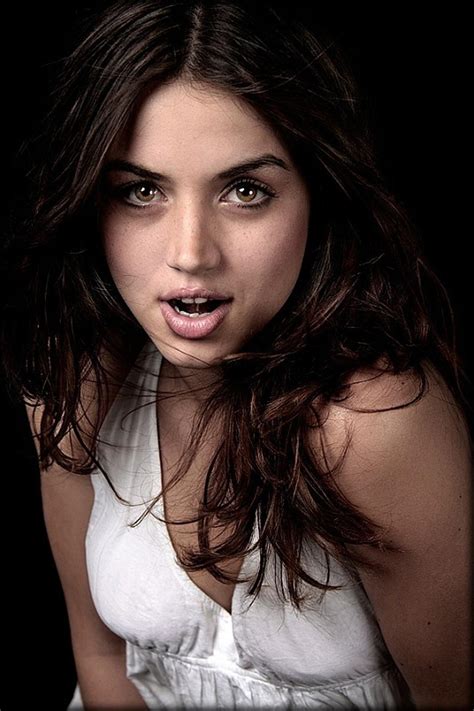 Ana De Armas Iphone Wallpapers Wallpaper Cave
