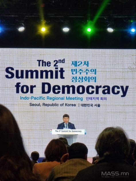 Хууль зүй дотоод хэргийн сайд Х Нямбаатар “Авлигатай тэмцэхэд тулгамдаж буй сорилт ололт