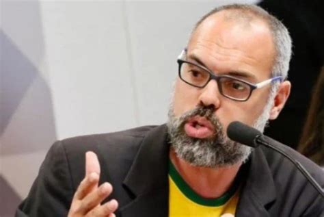 Foragido Allan dos Santos passa instruções a bolsonaristas em vídeo