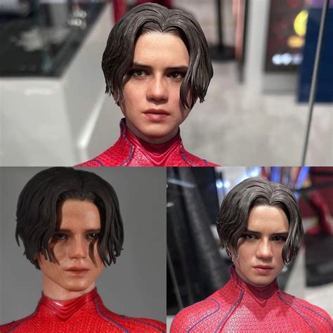 16 Hot Toys The Flash Supergirl Collectible Figure Page 27