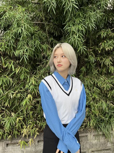 Ive On Twitter 가을날씨🌿🍂 Ive 아이브 Gaeul 가을 Afterlike 애프터라이크
