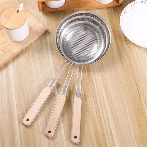 Kitchenware Stainless Steel Colander With Wooden Handle For Fried Food