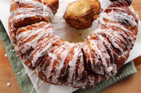 Sticky Cinnamon Pull Apart Monkey Bread Dinner With Julie
