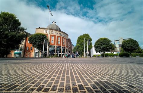 The Wide Angle Lens Obsession It Ruins Your Photography One Camera