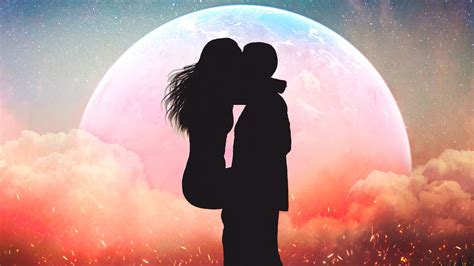 1374129 Sweet Couple Silhouette Full Moon Night Sky Stars