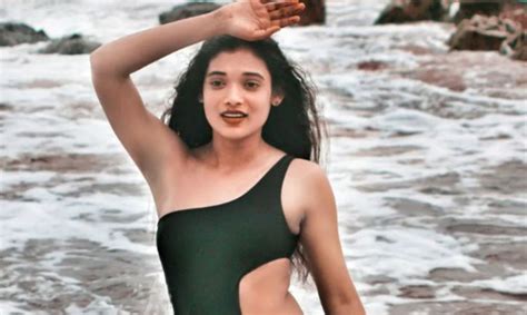 Telugu Actor Rekha Boj सउथ क फमस एकटरस क ऐलन भरत वरलड कप