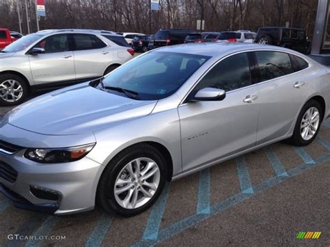 2017 Silver Ice Metallic Chevrolet Malibu Lt 130952586 Photo 5