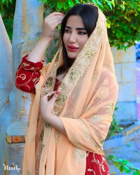 جزئیات محصول شال حریر مجلسی مدل Zml00 پاساژ
