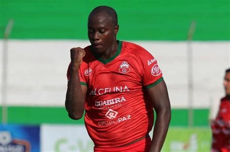 El Colombiano John Jairo Mosquera Es Recibido Con Insultos Tras Fichaje