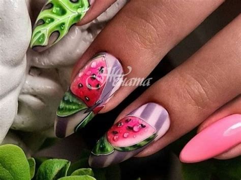 21 маникюра с плодчета палми ананаси цветя и много лятно настроение Галерия За Жената