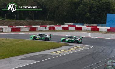 勇者无畏 这支车队引燃2022 TCR Asia赛道激情 哔哩哔哩