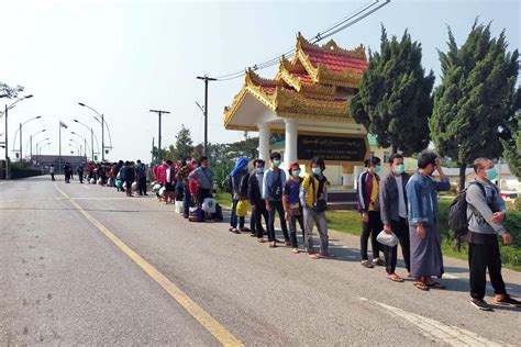 ထိုင်းနိုင်ငံမှ ပြန်လည်ဝင်ရောက်လာသည့် မြန်မာအလုပ်သမား ၁၉၁ ဦးအား တာချီလိတ်မြို့တွင် လက်ခံဆောင်ရ