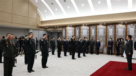 윤석열 한국 대통령 “북한이 핵 가졌지만 재래식 전력에선 완벽 압도해야”