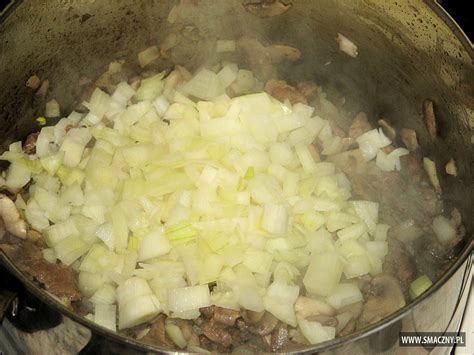 Pożywna zupa gulaszowa Przepisy kulinarne Zupy