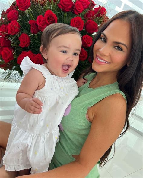 Natti Natasha vuelve más salvaje y atrevida tras la maternidad