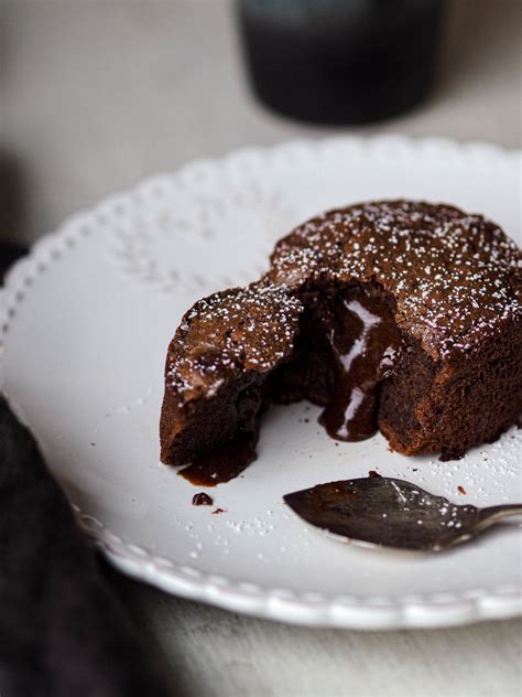 Molten Chocolate Fondant French Lava Cake Easy Recipe