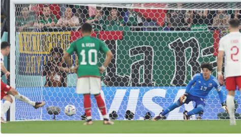 Blog Do Robson Macedo Coluna Do Robson Macedo Goleiro Guillermo Ochoa O Maior Goleiro Das