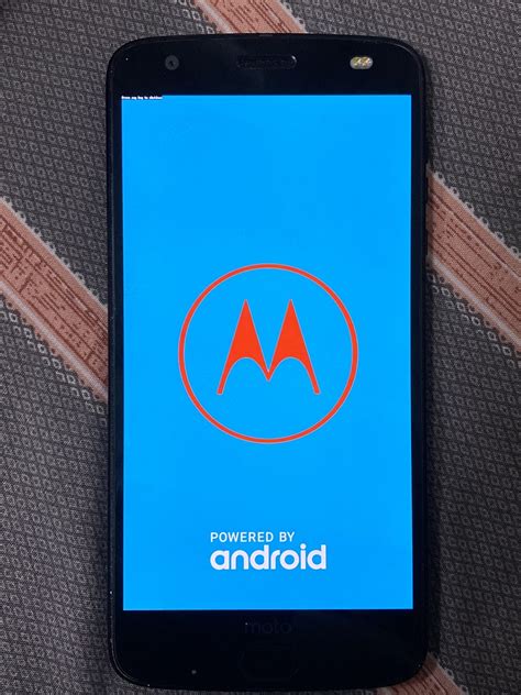 好像装了一个trwp然后就这样了 大佬们还有救吗 Moto Z2 Moto Z2 Play 汐梦社区