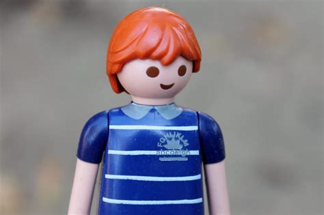 무료 이미지 남자 놀이 빨간 푸른 장난감 아이들 어린이 작은 입상 액션 피규어 플레이 모빌 피규어 2844x1895 838768 무료 이미지