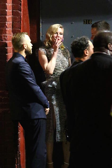 Kirsten Dunst Out For A Smoke Break At Cfda Fashion Awards 06062016