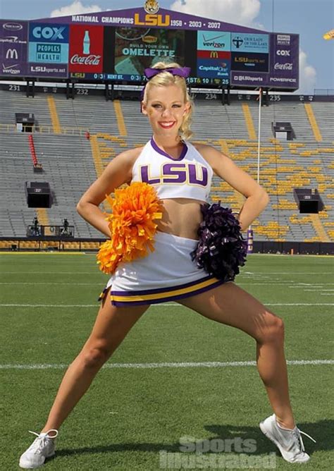 Cheerleader Of The Week Sports Illustrated Kent St Cute Cheerleaders
